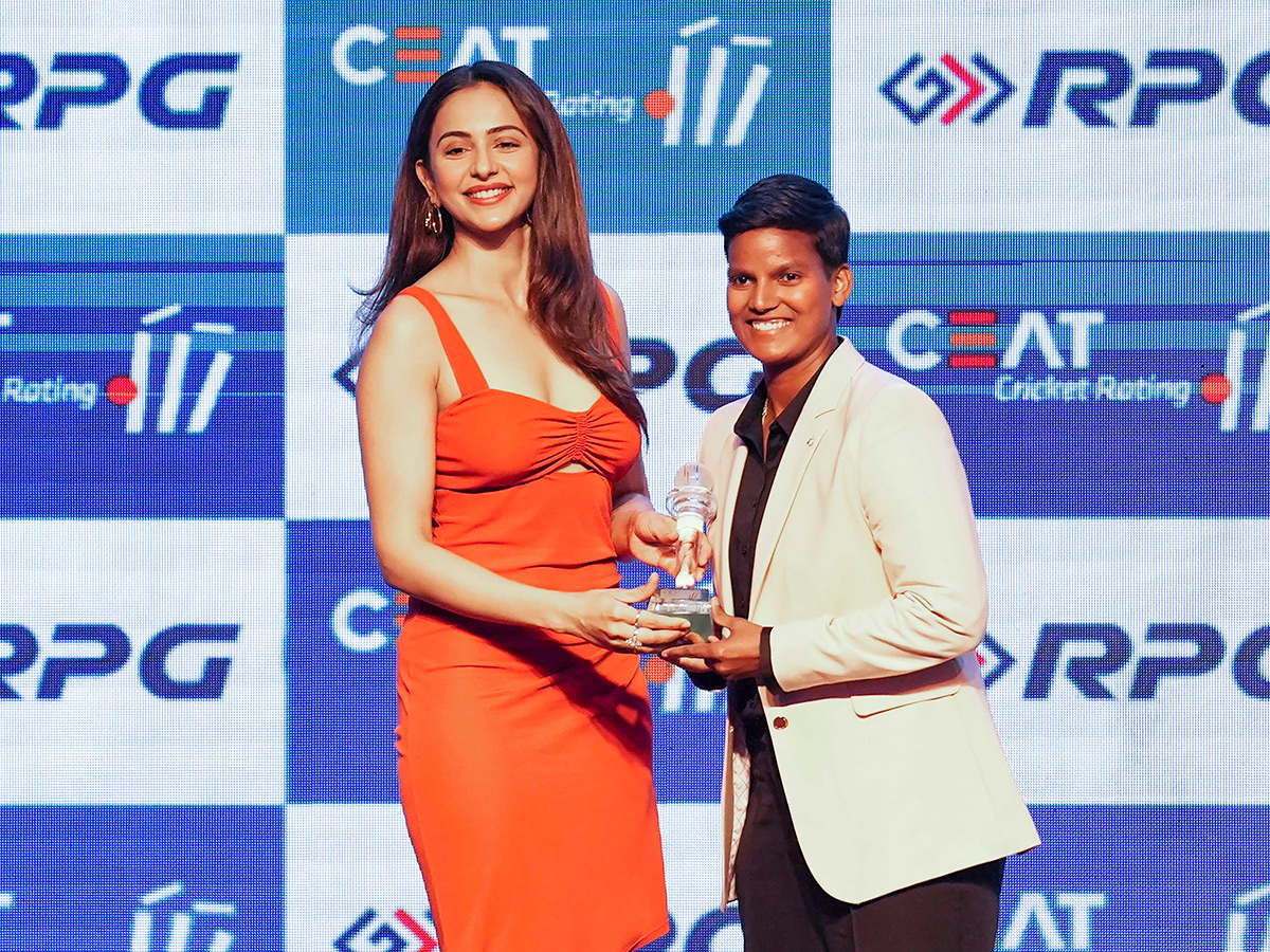 సియెట్‌ అవార్డుల ప్రధానోత్సవం.. సందడి చేసిన క్రికెట్‌ స్టార్స్‌ (ఫొటోలు) | CEAT Cricket Award ...